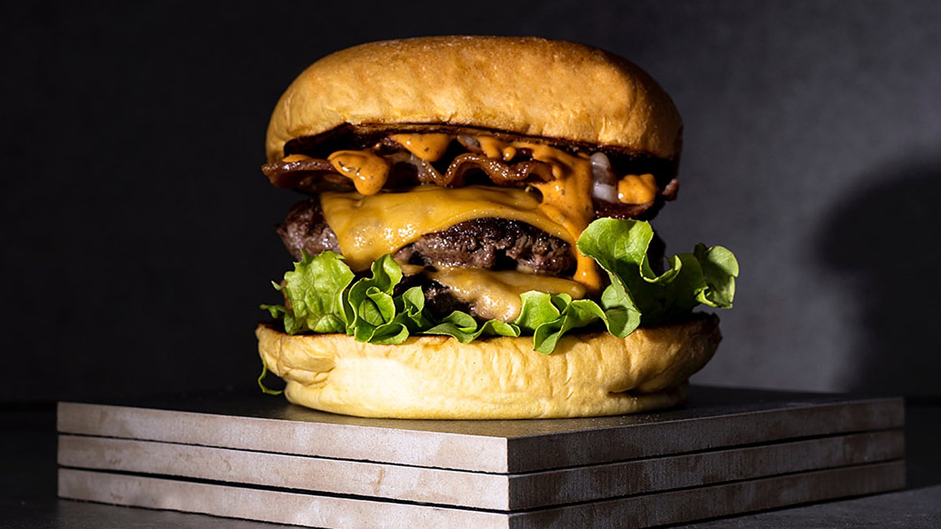 Así se prepara una auténtica smash burger casera | El Diario Vasco